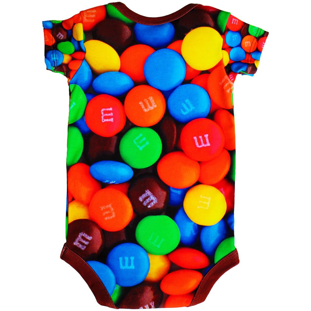 Body Bebê Estampado M&M's - Isabb - Comprar em Isabb