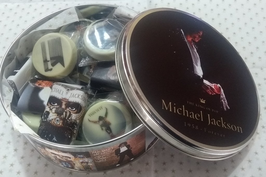 Lata Michael Jackson con Chocolates - Nerdy Planet
